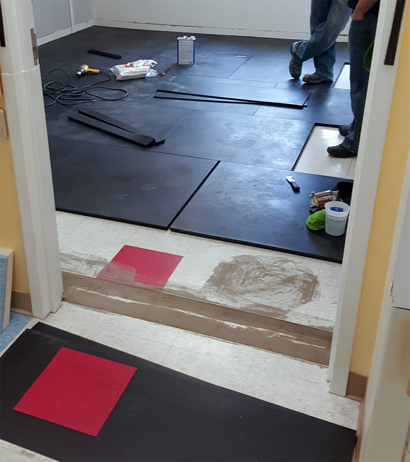 Fall Protection Custom Solutions – SmartCells Cushioning Technology